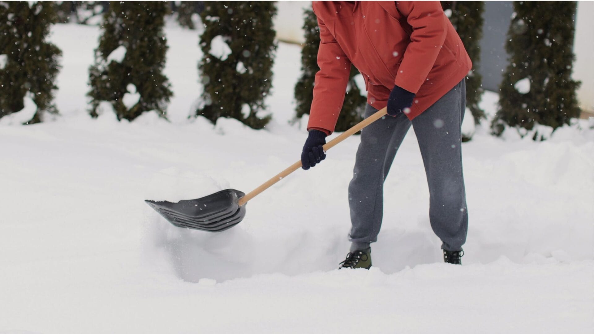 How Strength Training Makes Shoveling Snow Way Easier (and Safer ...